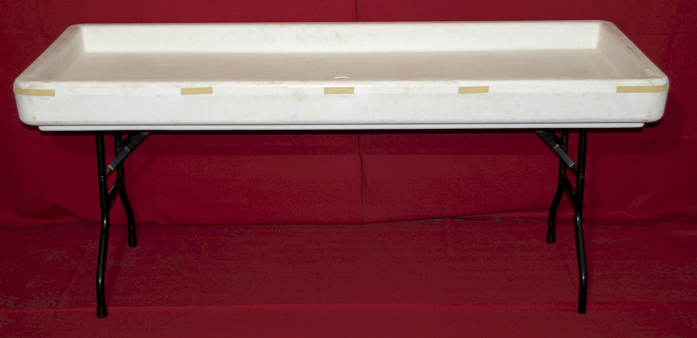 Chill ‘N Fill Table